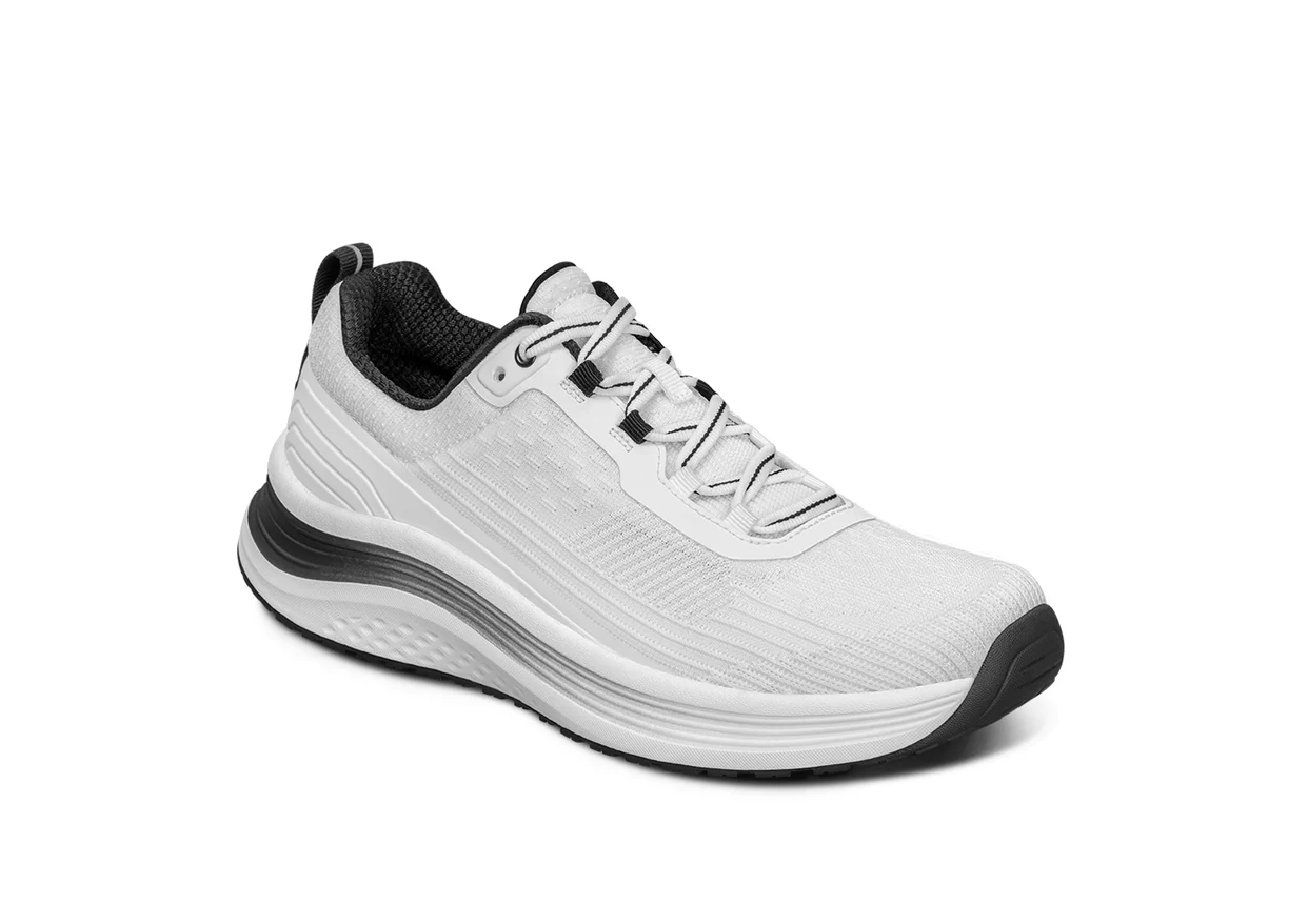 Orthopedic Footwear for Women Over 60 Who Refuse to Slow Down